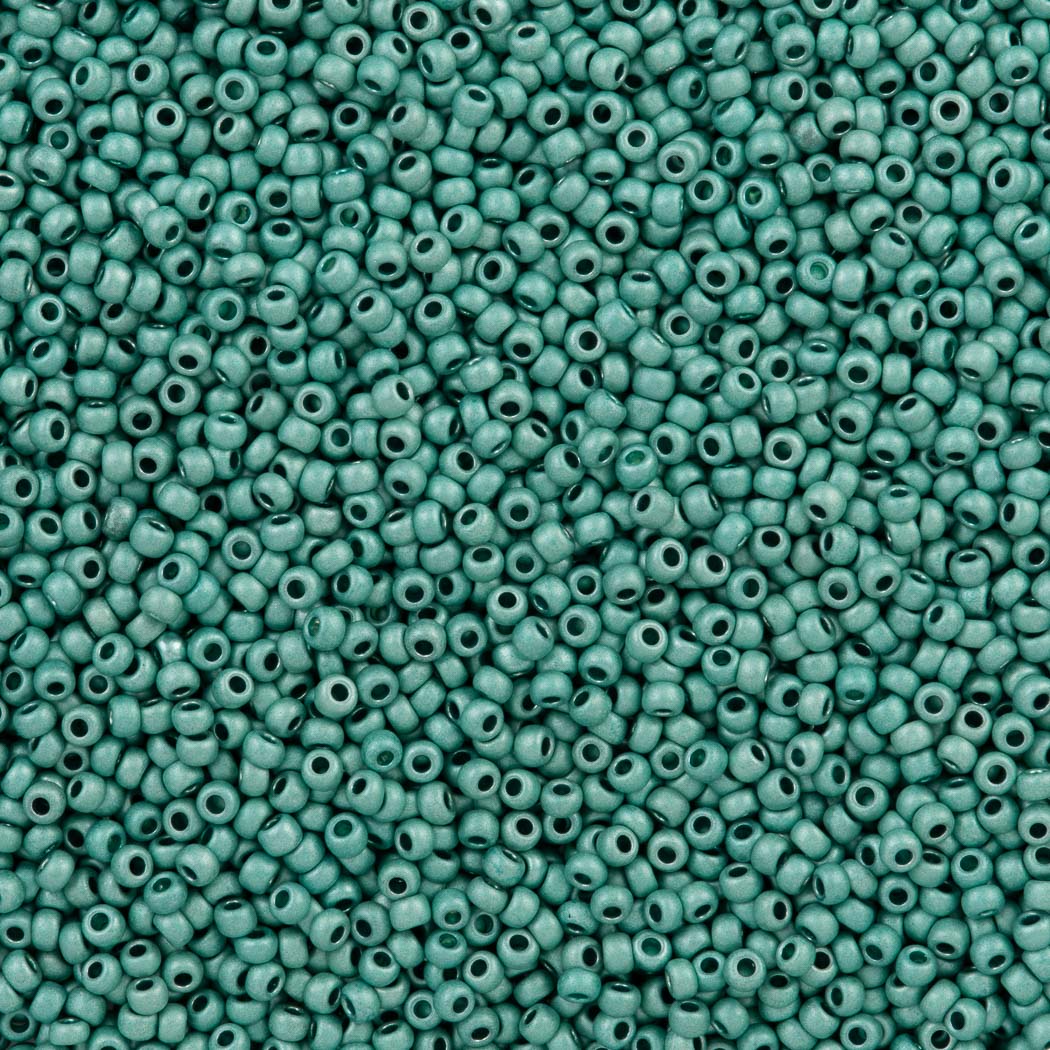 Czech Seed Bead 10/0 Metallic Mint Green Matte Terra (18558M) | Aura ...